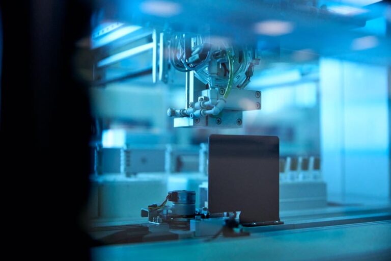 Lighting Systems for Labs, Medical and Testing Facilities | EPCO